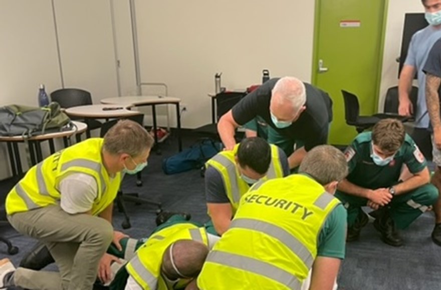 De-escalating the agitated, angry or defensive person - Guardian PST